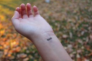 Line Tattoo Meaning: Unveiling the Symbolism and Origins - Inkspired ...
