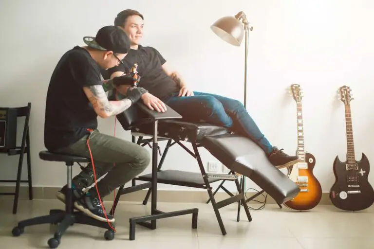 Ink in Comfort: The 5 Best Tattoo Artist Chairs - Inkspired Magazine
